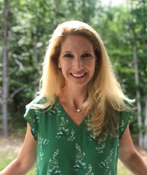 Single Mother Katie Lewis Seizes Opportunity to Earn Online MBA